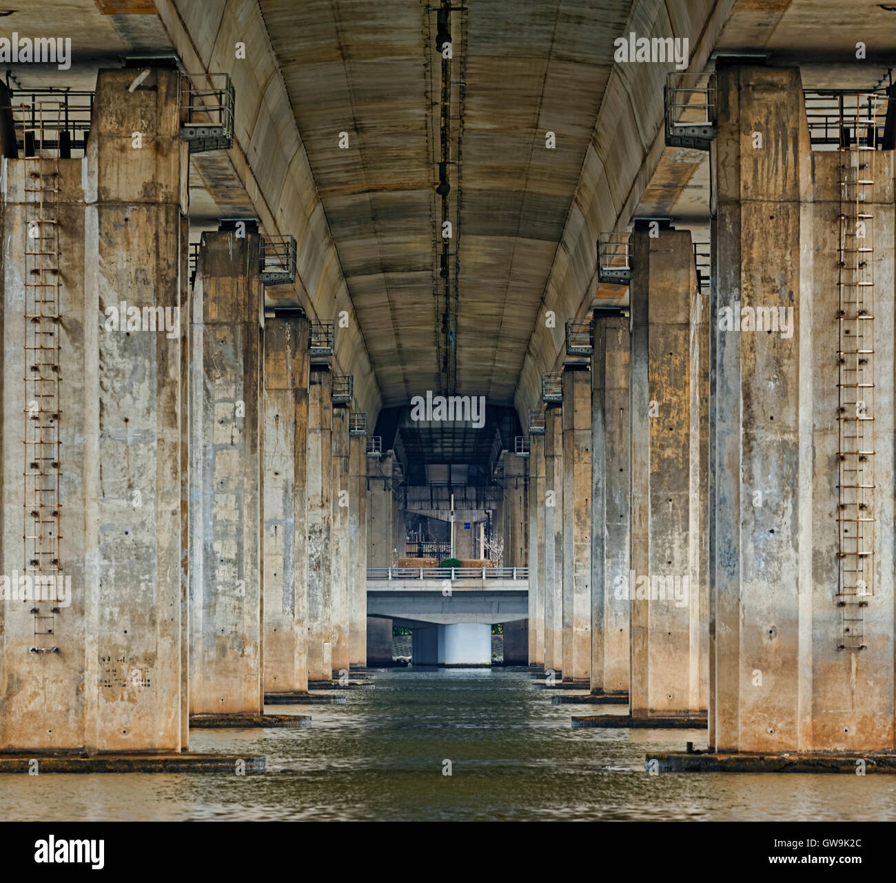 View under bridge on the River Stock Photo - Alamy