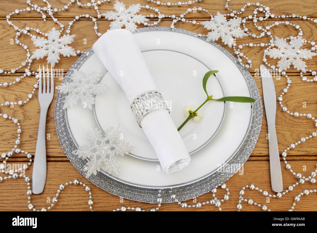 Silver serviette ring hi-res stock photography and images - Alamy