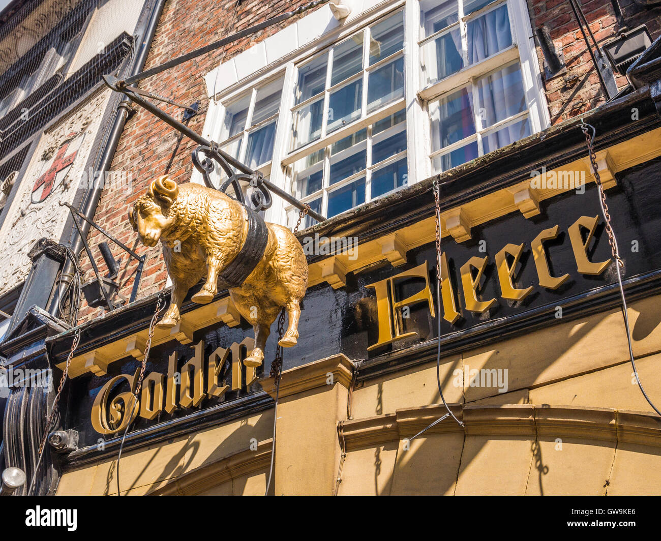 Golden fleece haunted pub york hi-res stock photography and images - Alamy