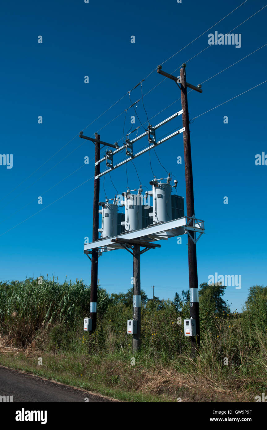 Electric transformer on rural road hi-res stock photography and images ...