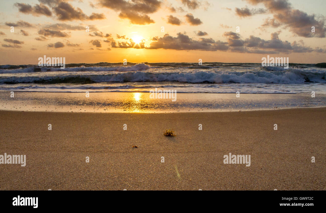 Sunrise Indian Ocean Mananara Nord Madagascar Stock Photo - Alamy