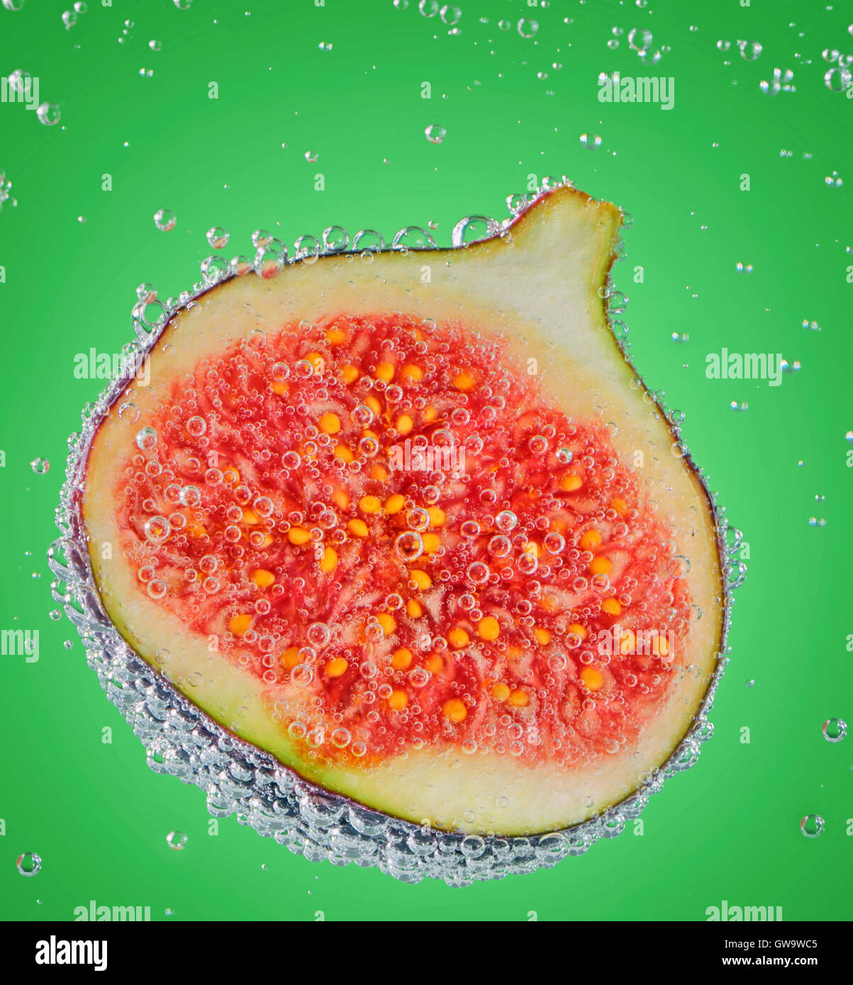 fresh fig cut in half Stock Photo - Alamy