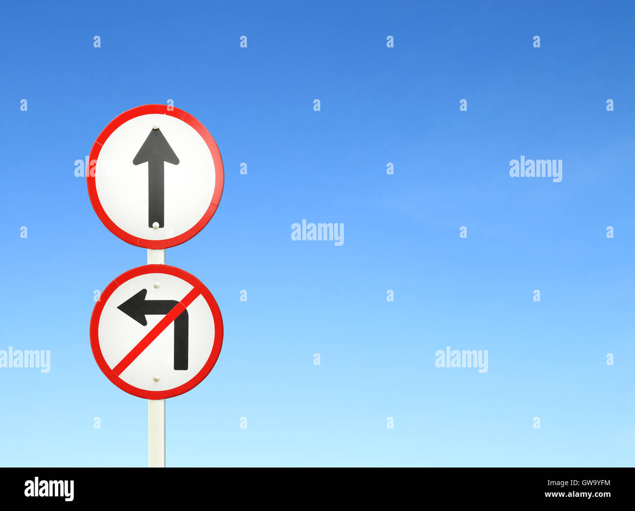 Empty blank sign transport traffic red white circle hi-res stock ...