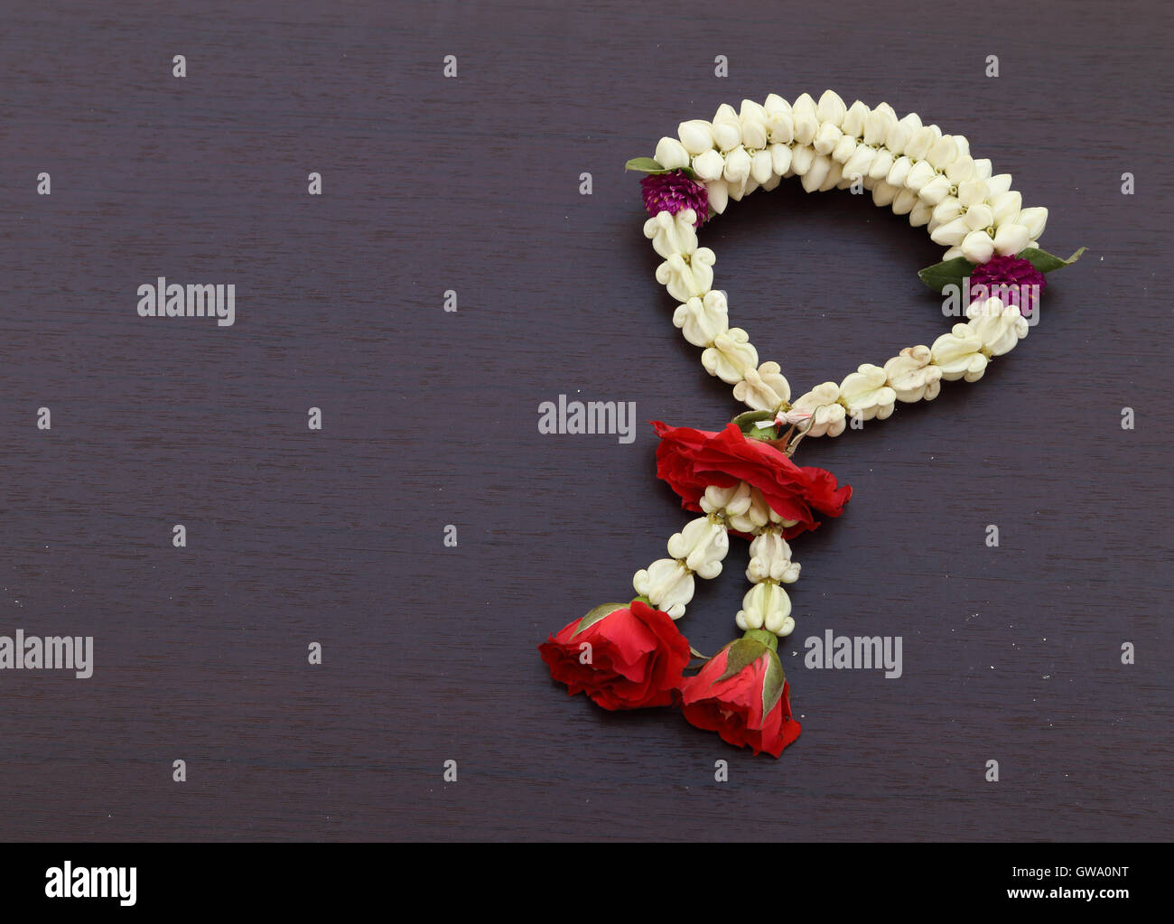 Garland of jasmine flower Stock Photo - Alamy