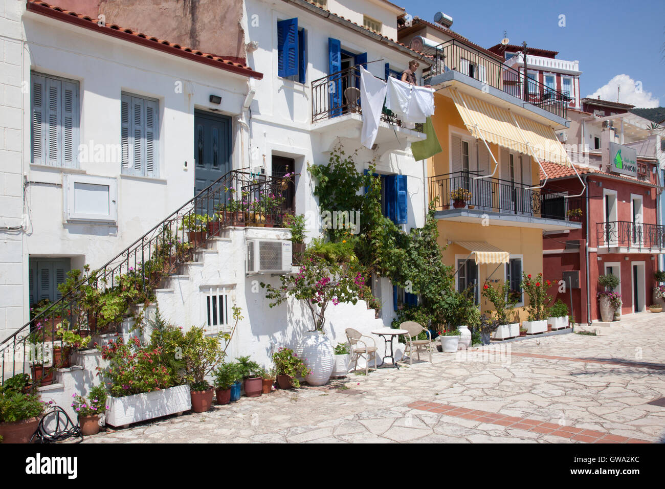 The colourful houses of old Parga town, Mainland Greece Stock Photo - Alamy
