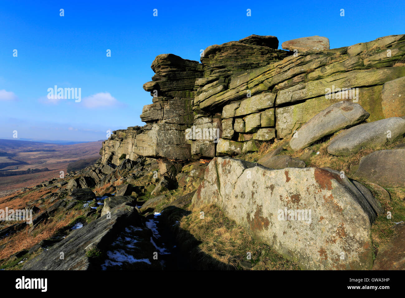 Spring landscape over the Gritstone rock formations, Stanage Edge ...