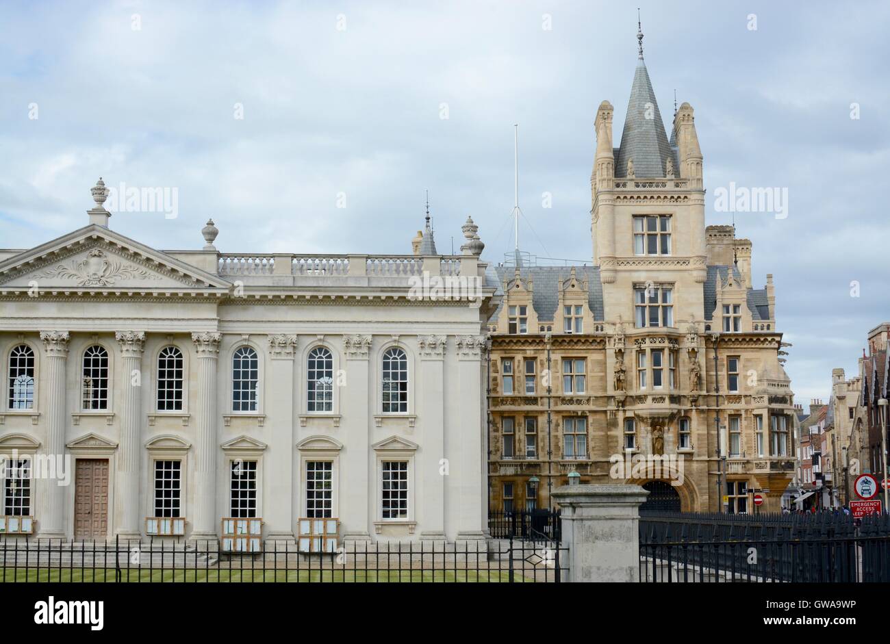 Old school building hi-res stock photography and images - Alamy