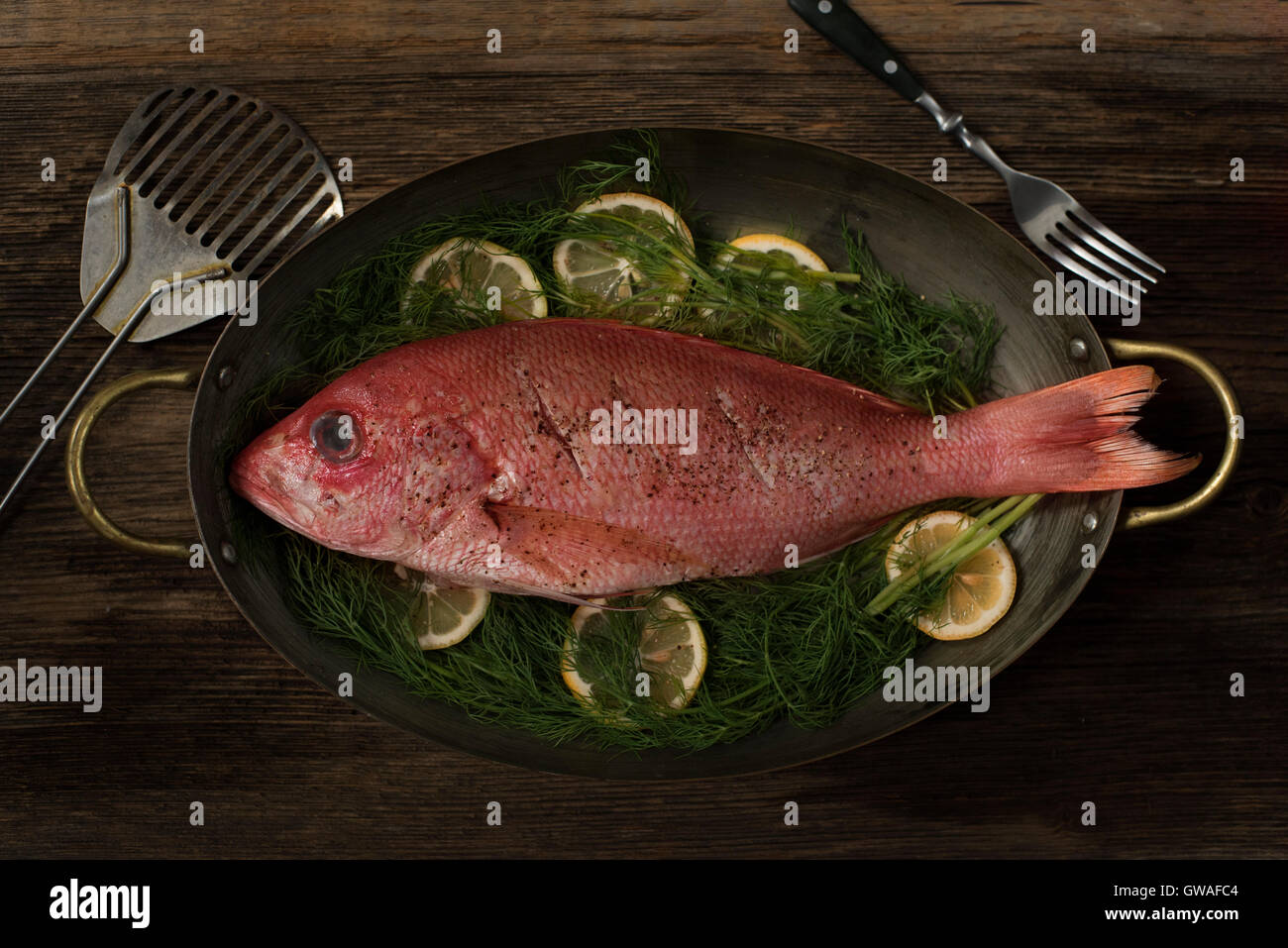 Fish red snapper hi-res stock photography and images - Alamy