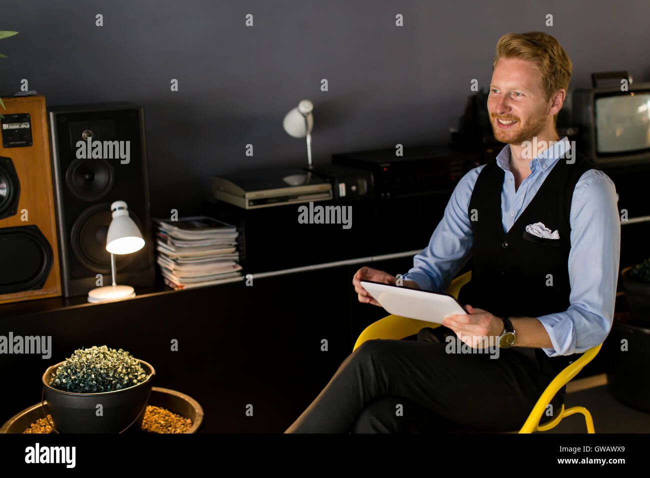 Relaxed atmosphere hi-res stock photography and images - Alamy