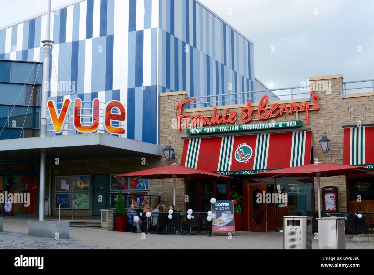 Vue cinema hi-res stock photography and images - Alamy