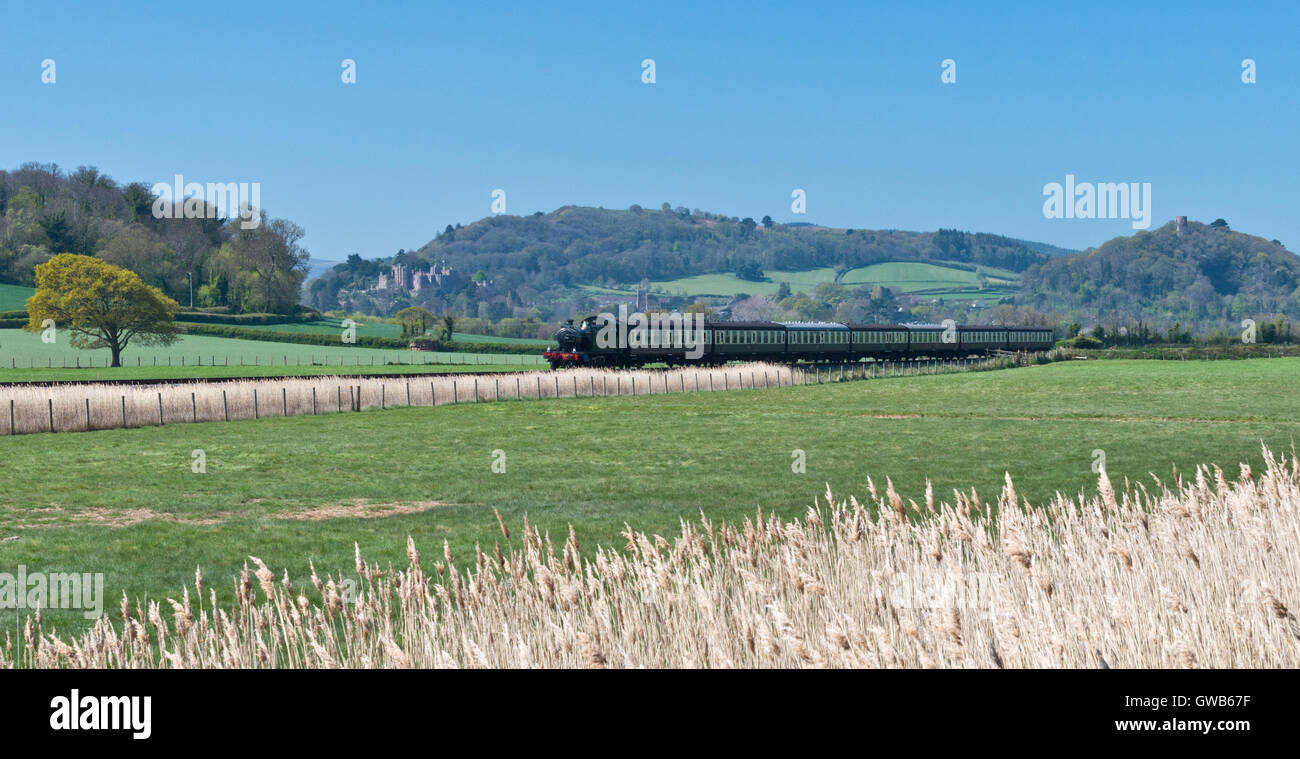 5542 pulling a train towards Blue Anchor on the West Somerset Railway ...