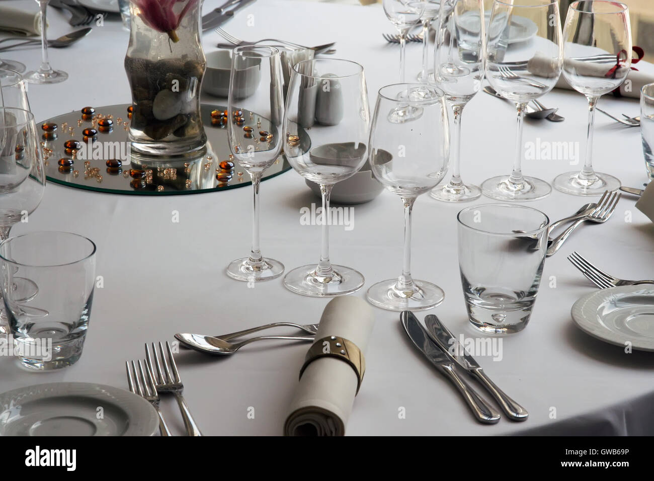 Restaurant table. Set restaurant table Stock Photo - Alamy