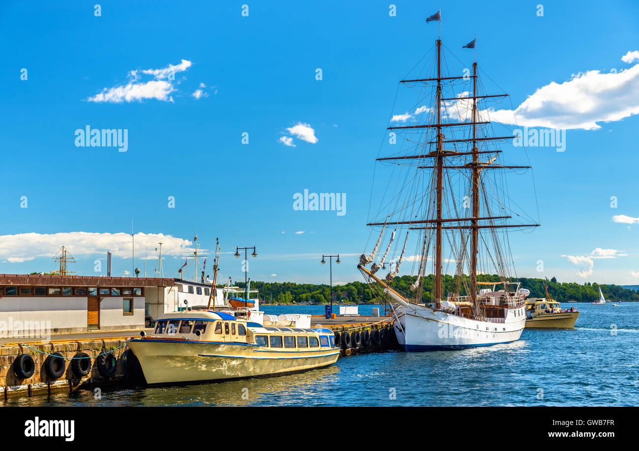 Oslo fjord wooden sailing boat hi-res stock photography and images - Alamy