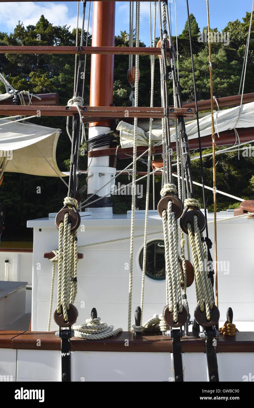 Vintage sailing ship rigging Stock Photo - Alamy