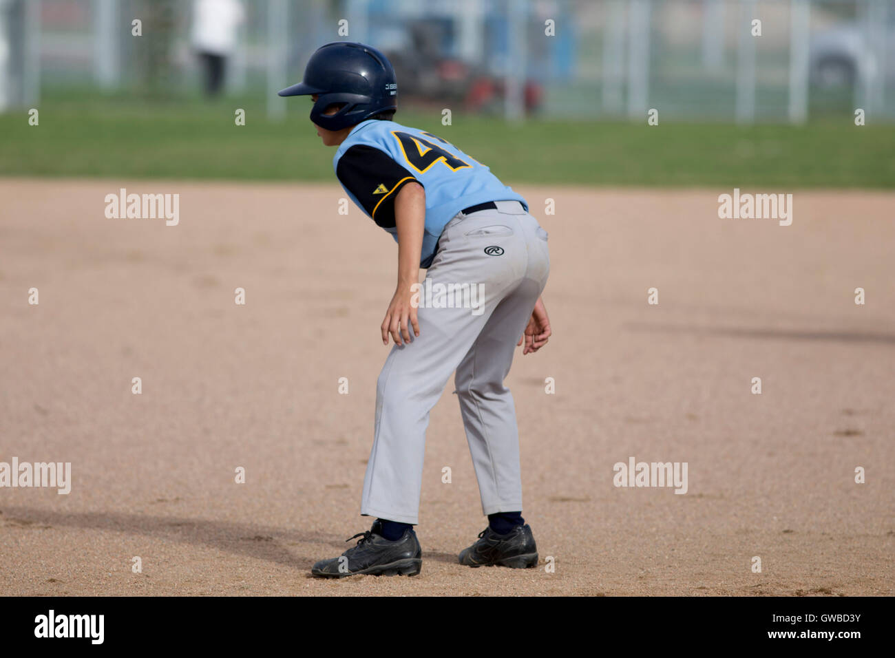 Teen baseball boy running base hi-res stock photography and images - Alamy