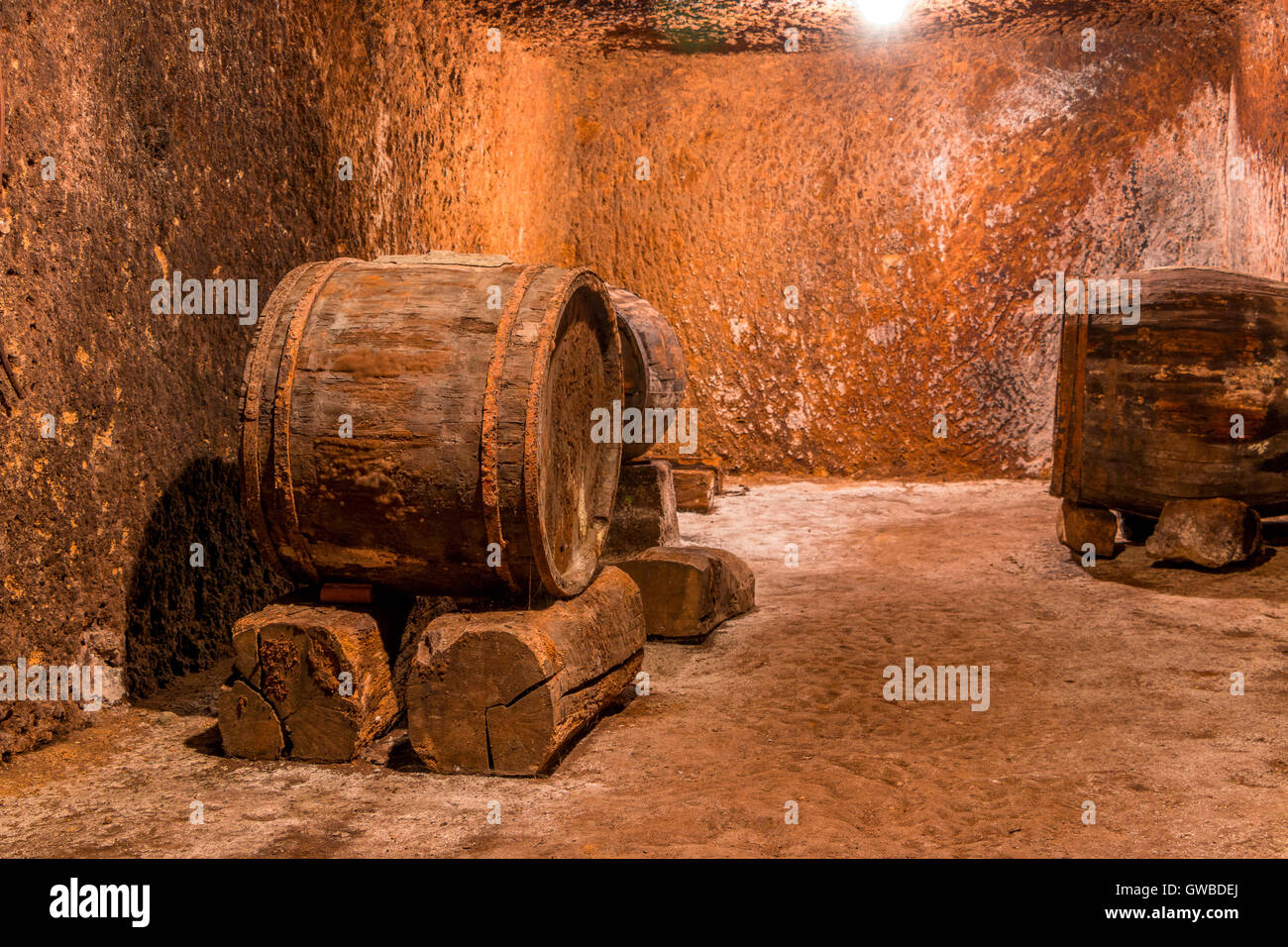 Old wine cellar hi-res stock photography and images - Alamy