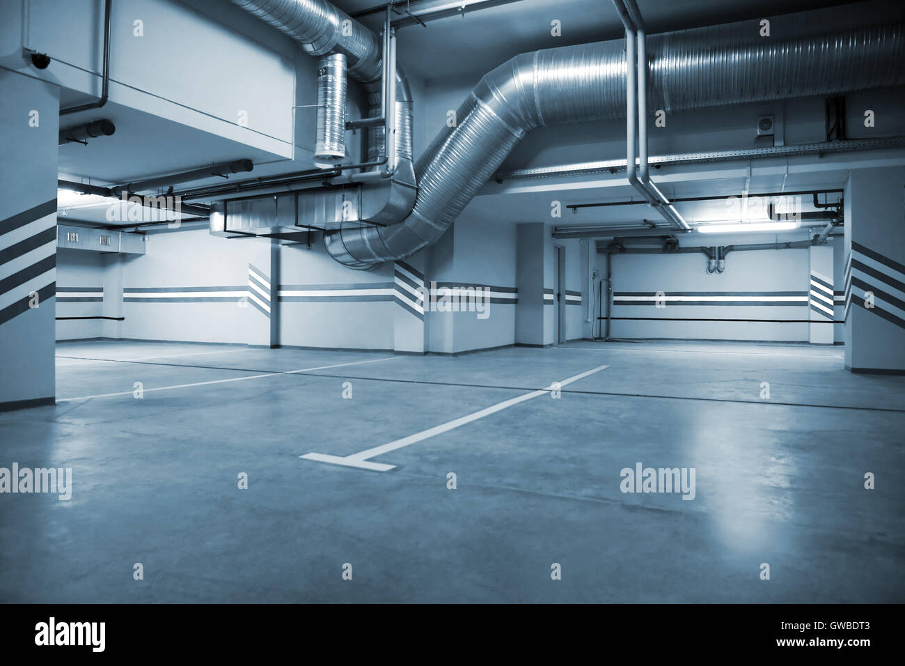 Monochrome scene station building hi-res stock photography and images ...