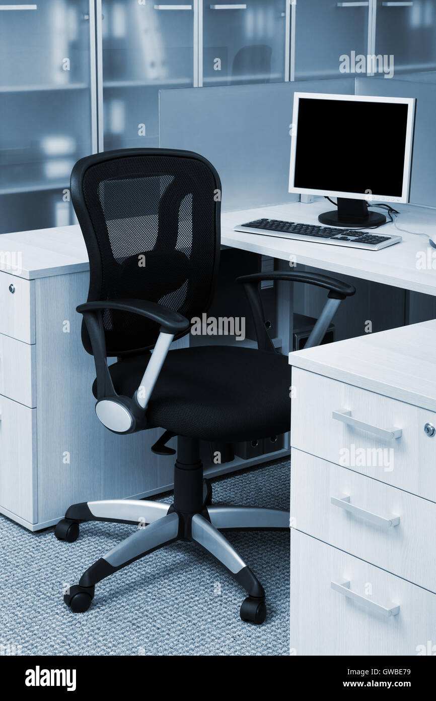 computer on a desk in a modern office Stock Photo - Alamy