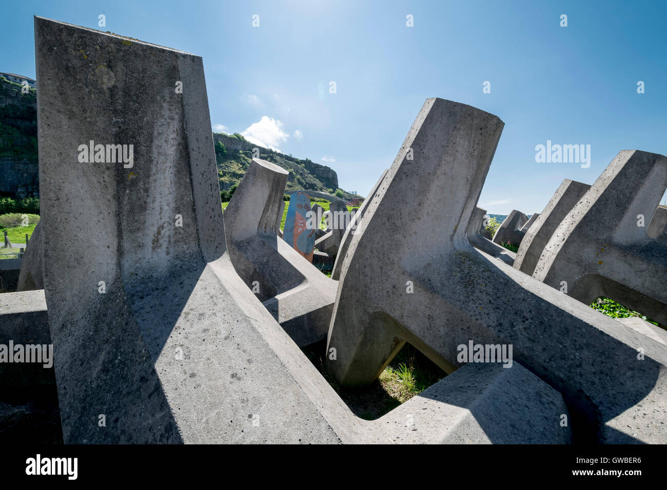 Concrete Dolosse sea defence units or interlocking Knuckle bones on the ...