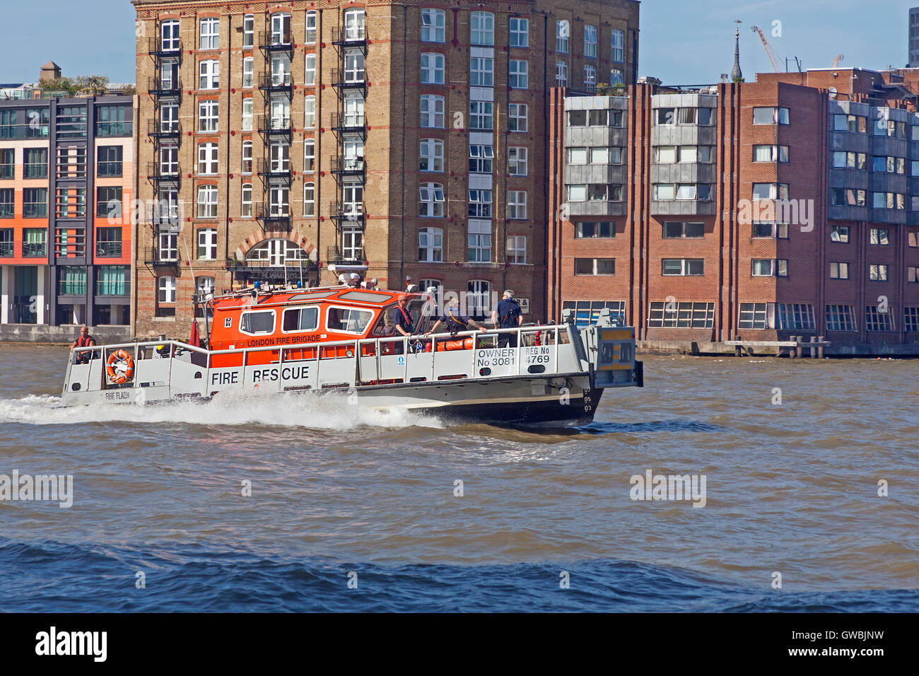London Fire Brigade Fire Rescue Stock Photos & London Fire Brigade Fire ...