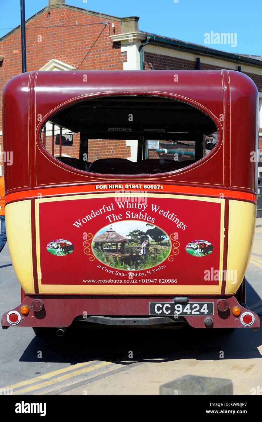 Whitby bus tour bus hi-res stock photography and images - Alamy