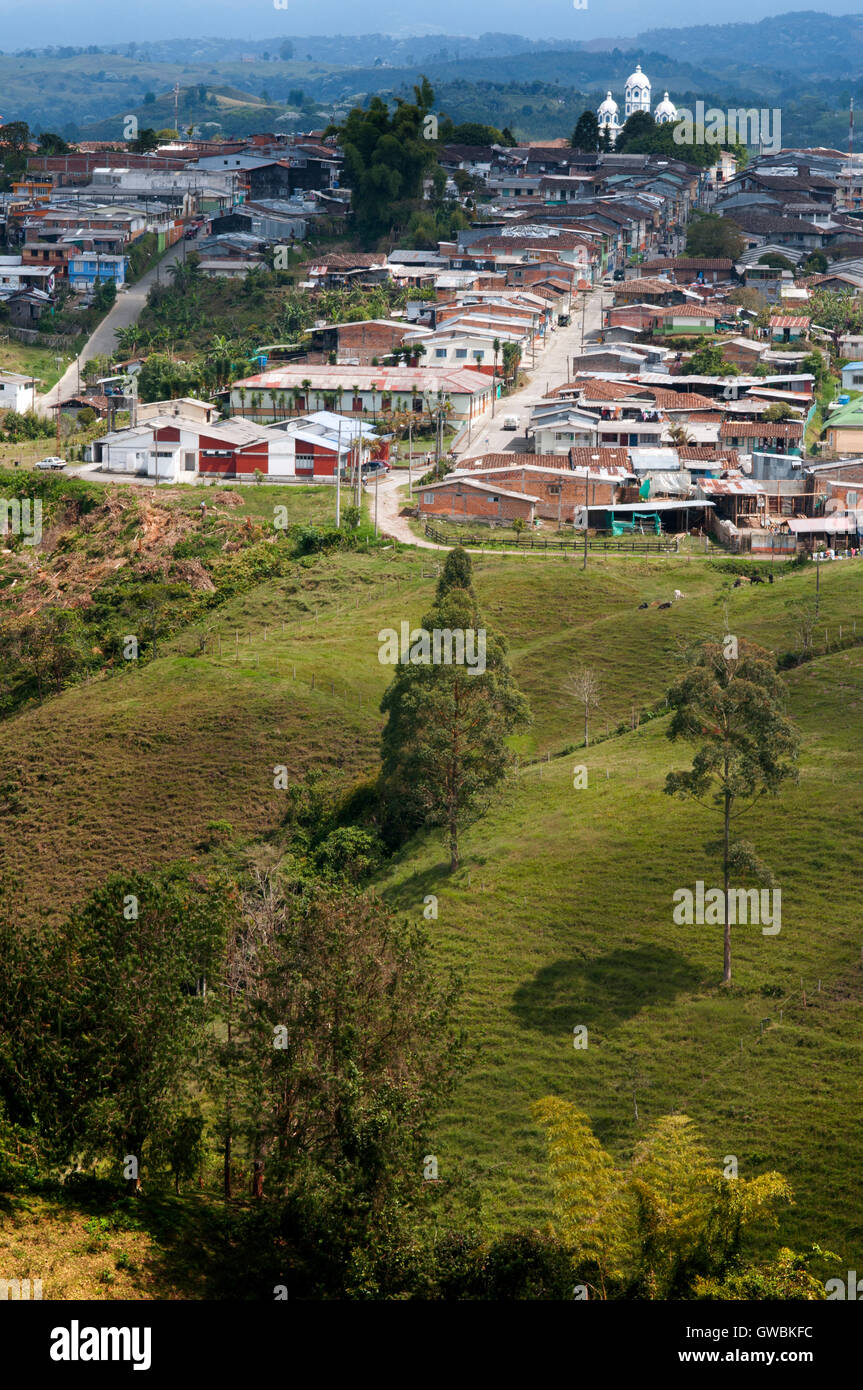 Views of the village of Filandia from the Molina lookout, Colombia ...