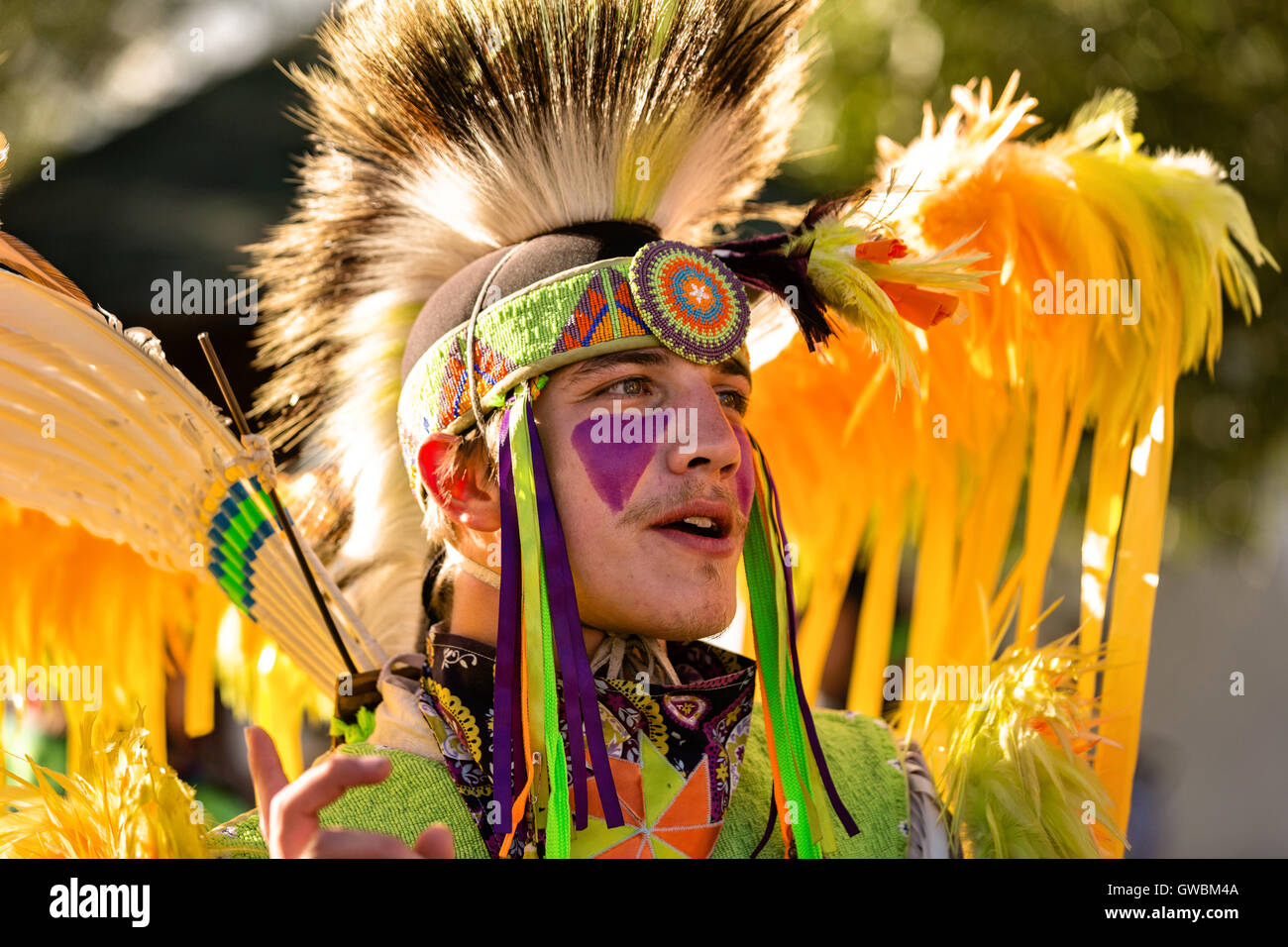 A Native American dancer from the Arapahoe people dressed in ...