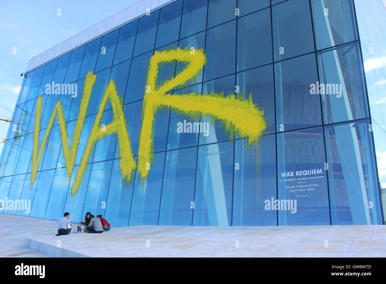 Opera house in yellow hi-res stock photography and images - Alamy