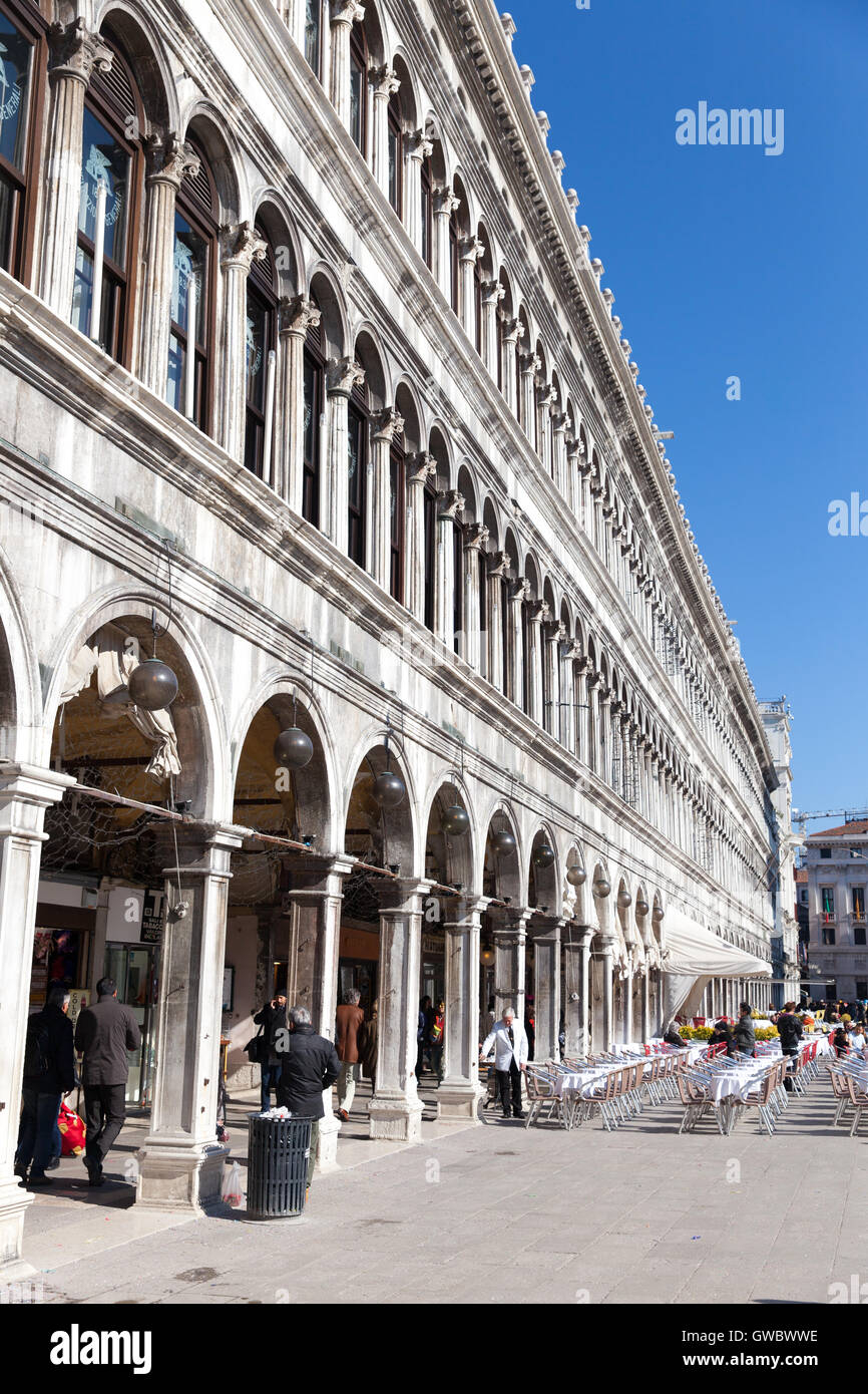 Procuratie vecchie building exterior hi-res stock photography and ...