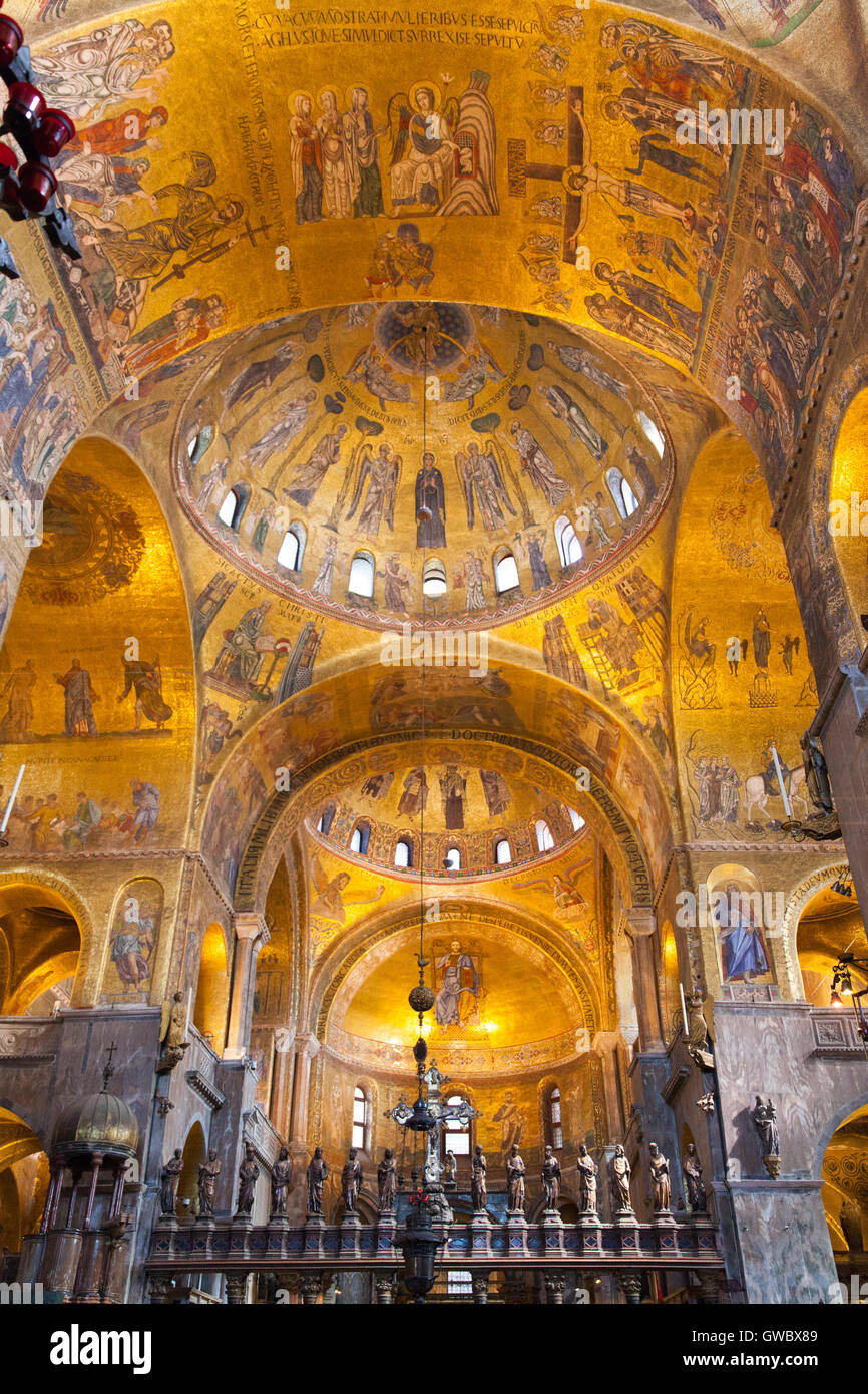 Interior, Saint Mark's Basilica, Venice Italy Stock Photo - Alamy
