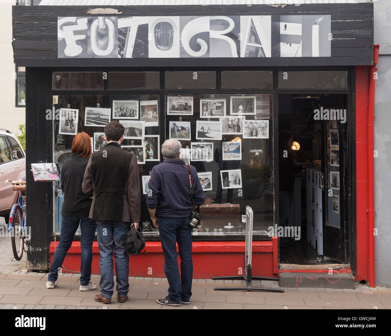 Photography shop in Reykjavik Stock Photo - Alamy