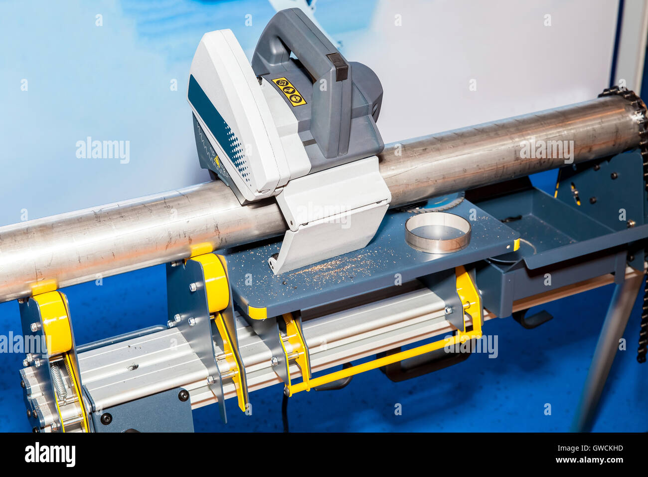 Cutting device hi-res stock photography and images - Alamy