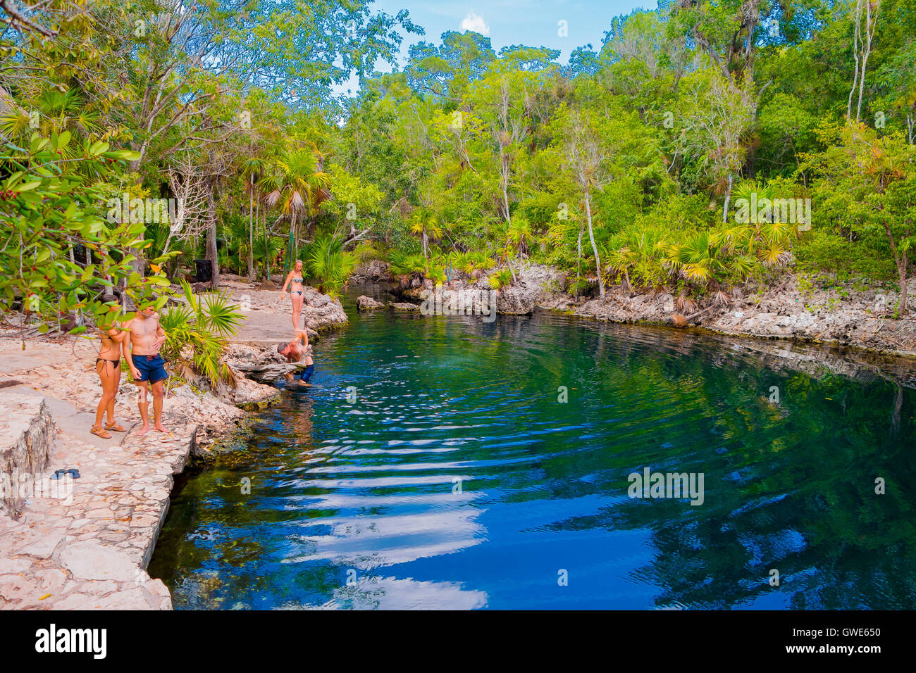Cueva de los peces bay of pigs hi-res stock photography and images - Alamy