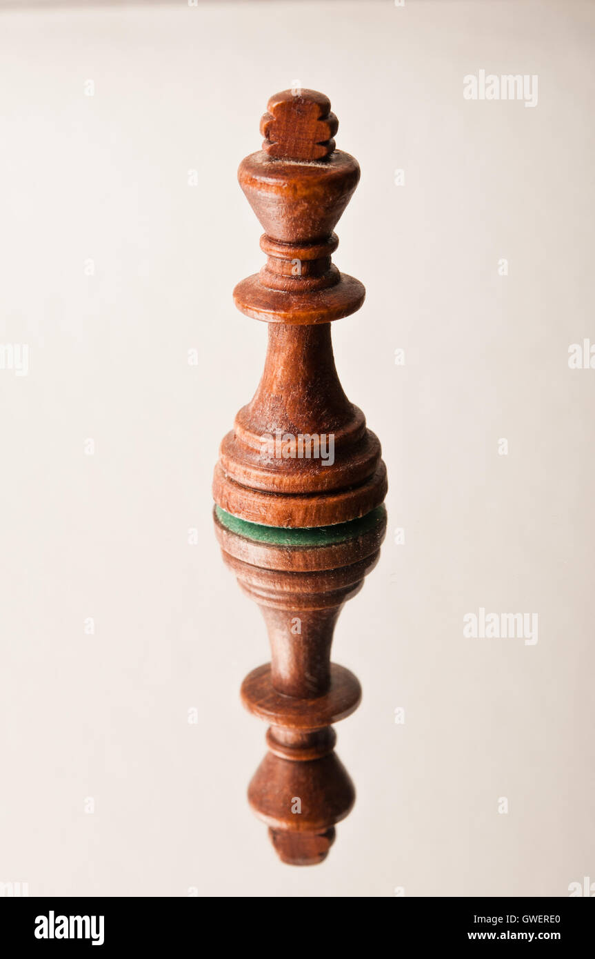 Chess king hi-res stock photography and images - Alamy
