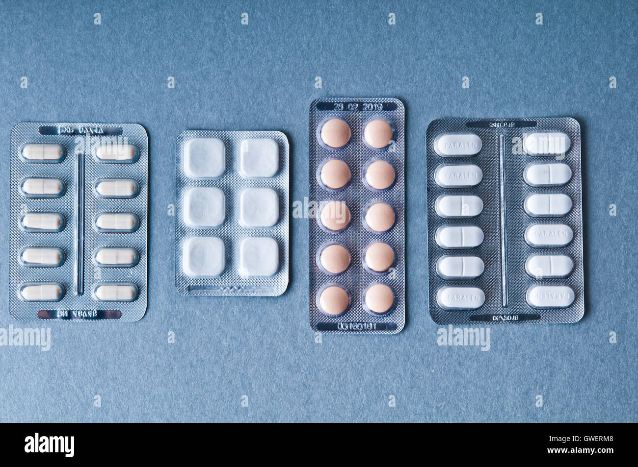 pills in blister packs Stock Photo - Alamy