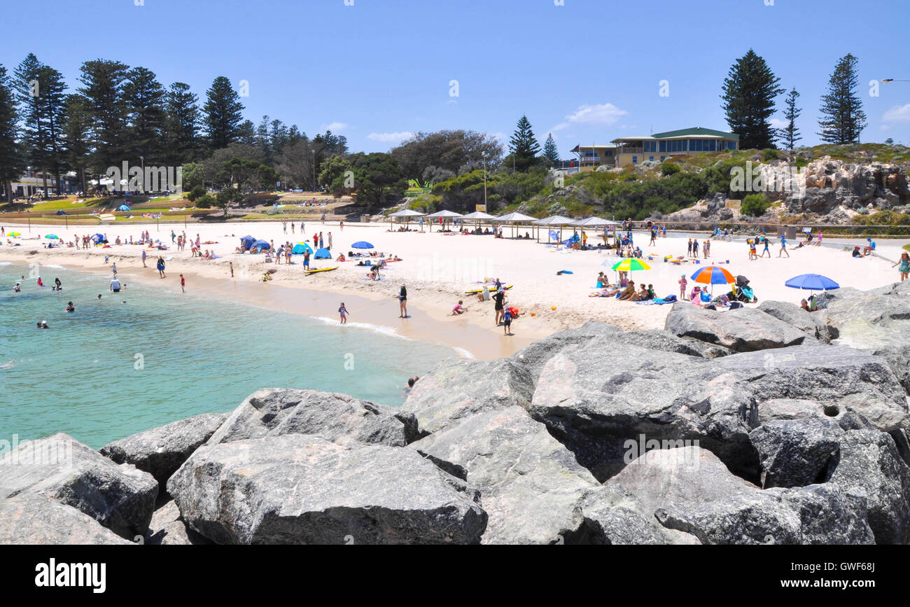 Cottesloe,WA,Australia-January 6,2016:View overlooking Cottesloe Beach ...