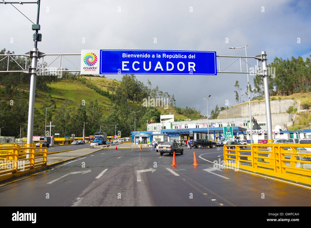 Border crossing colombia hi-res stock photography and images - Alamy