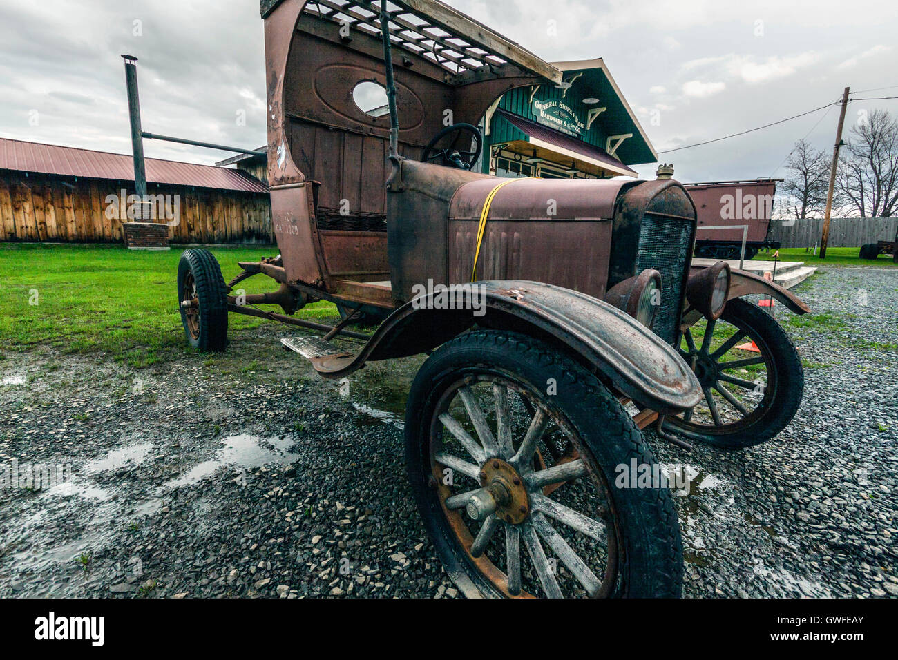 View of the old classic car Stock Photo - Alamy
