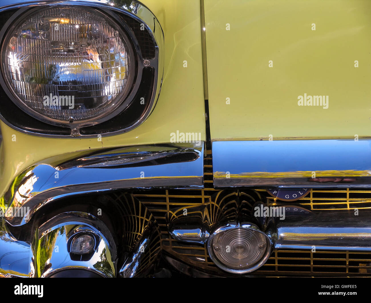 View of the old classic car Stock Photo - Alamy