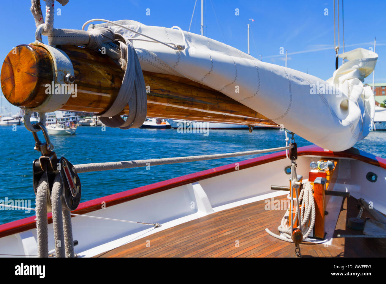 Views of the mast, sails and rigging on the private sail yacht Stock ...
