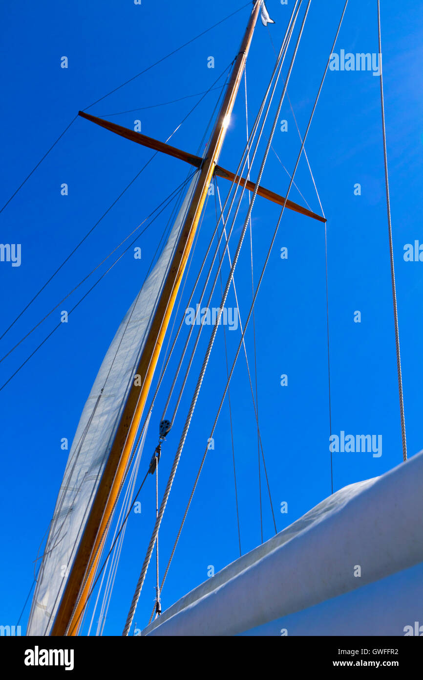 Views of the mast, sails and rigging on the private sail yacht Stock ...