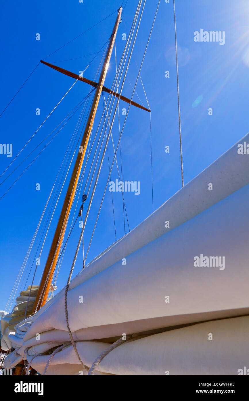 Views of the mast, sails and rigging on the private sail yacht Stock ...