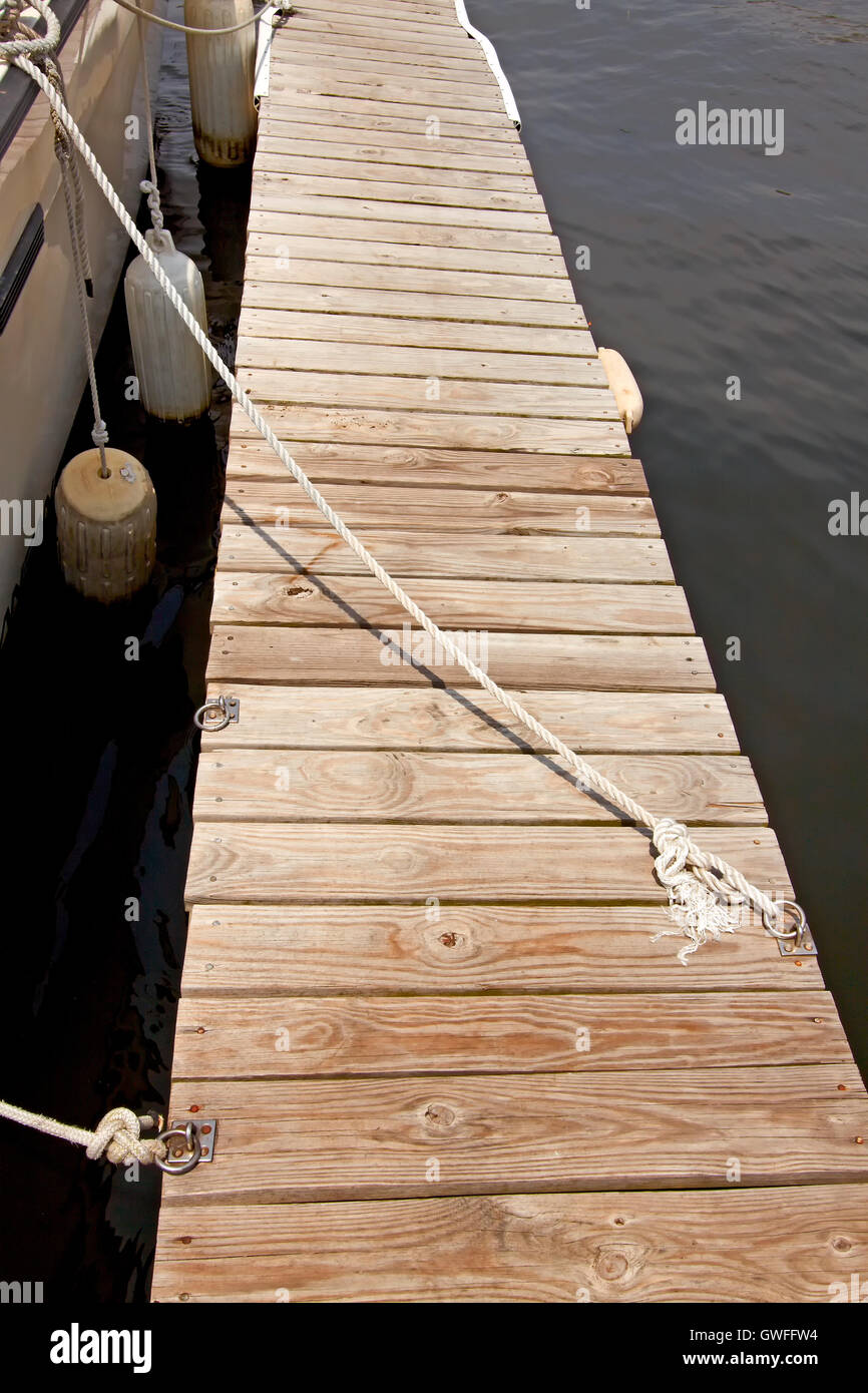 A view of the jetty in the marina Stock Photo - Alamy