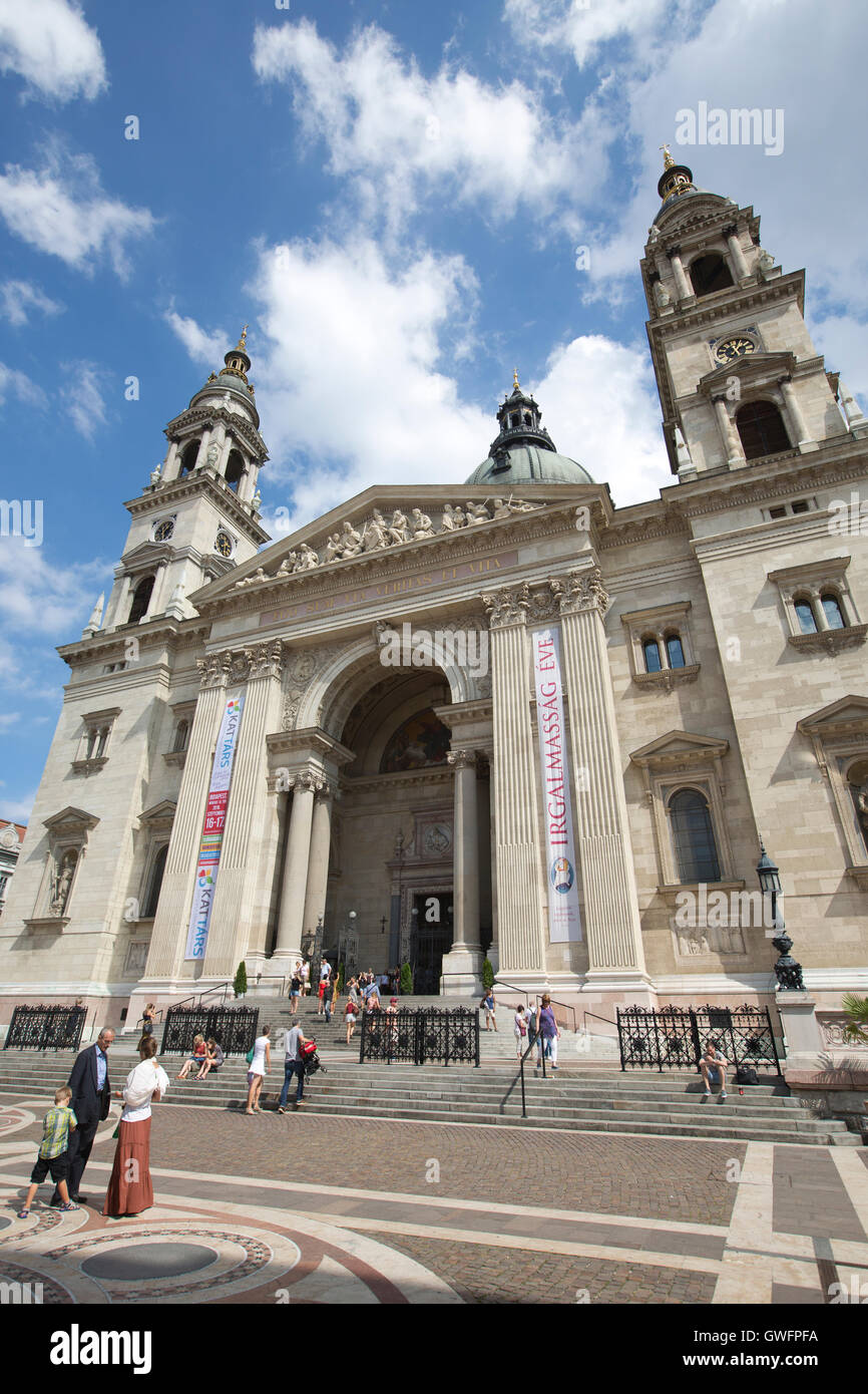 St. Stephen's Basilica Roman Catholic basilica in Budapest, Hungary ...