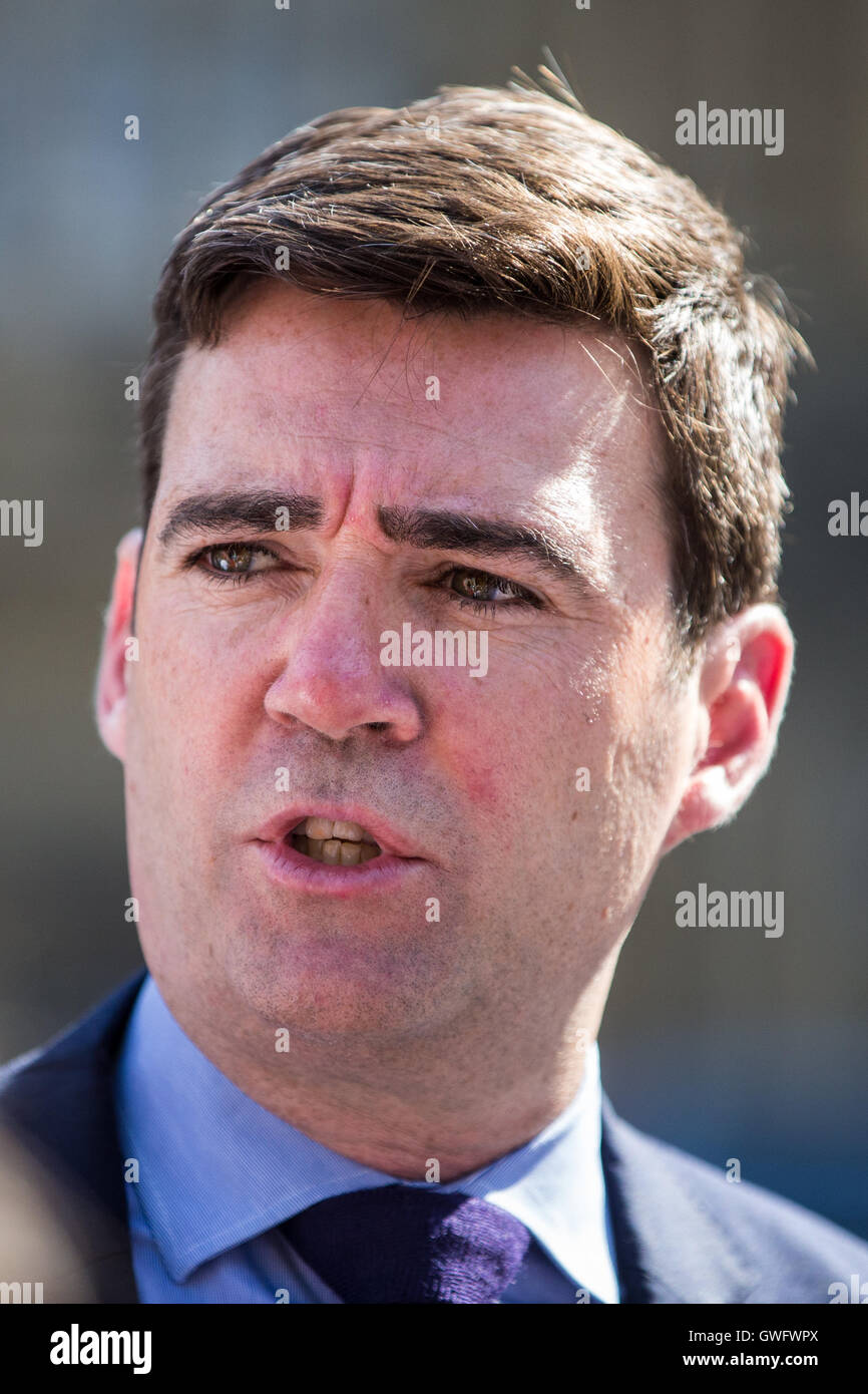 Will burnham hi-res stock photography and images - Alamy