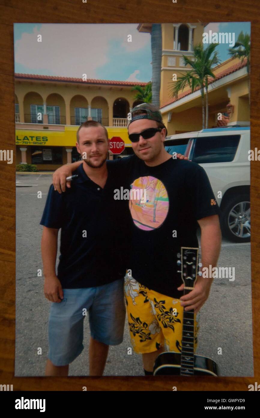 Gary pierce hi-res stock photography and images - Alamy