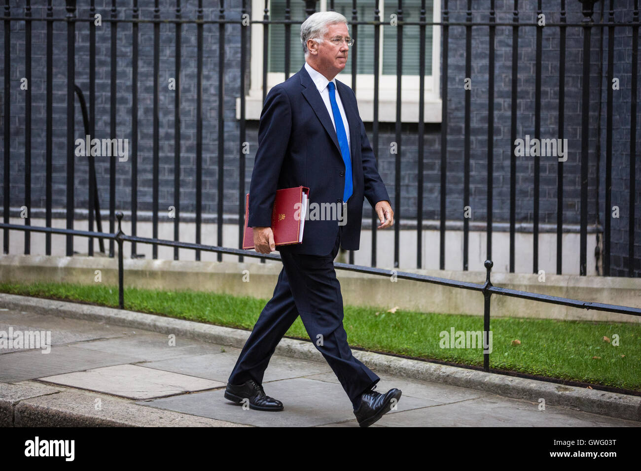 2016 defence secretary michael hi-res stock photography and images - Alamy