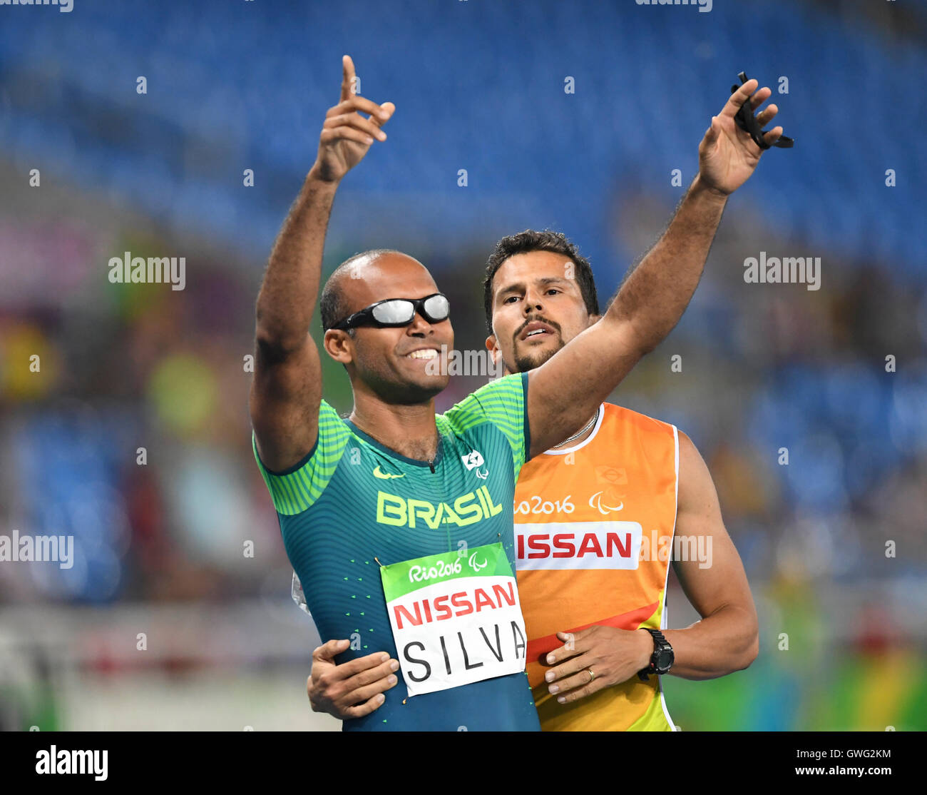 Daniel de silva hi-res stock photography and images - Alamy