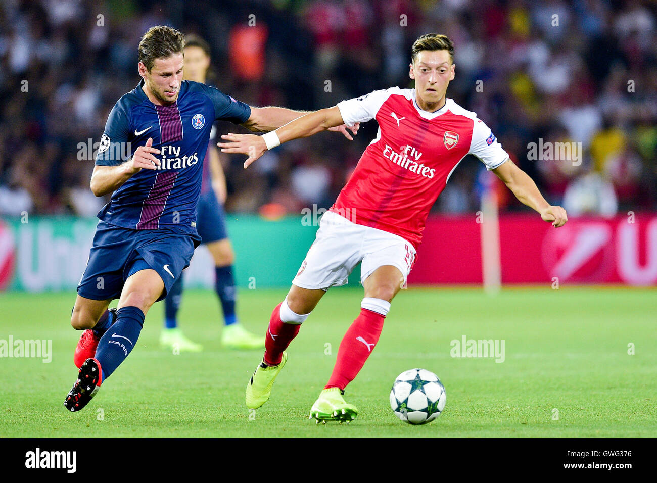 Grzegorz krychowiak psg hi-res stock photography and images - Alamy