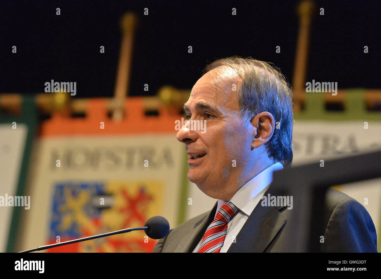 Political commentators on cnn hi-res stock photography and images - Alamy